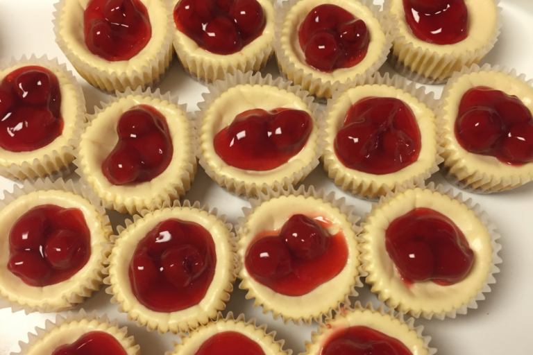 Mini Cherry Cheesecakes: The Perfect No-Fuss Party Dessert • Everyday ...